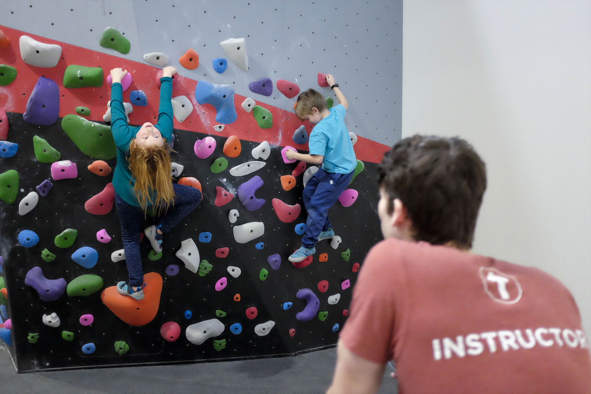 Rock Climbing Classes & Programs for Kids | FA Station Square